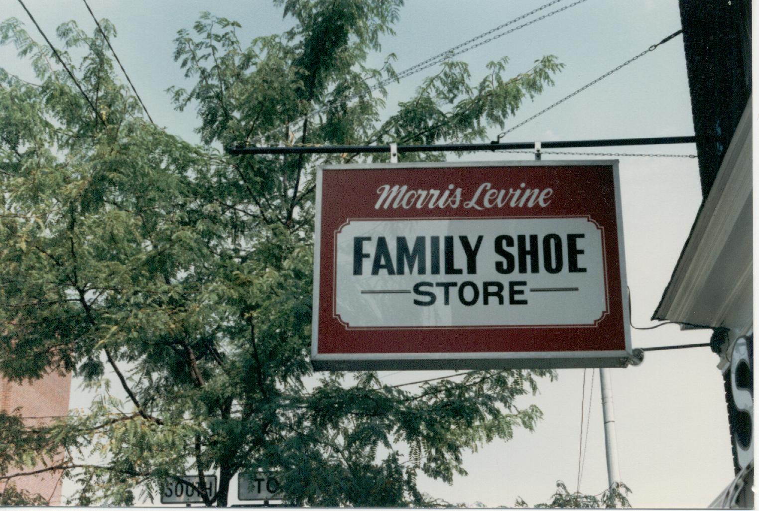 Backlit Electronic Signs | Lloyd Signs